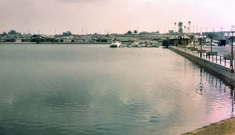 Long Beach Water Temperature: Forecasts & current water temp